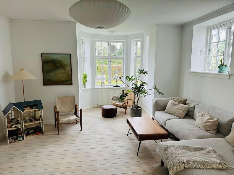 Luxury villa close to the beach, Vedbæk (updated prices 2025)