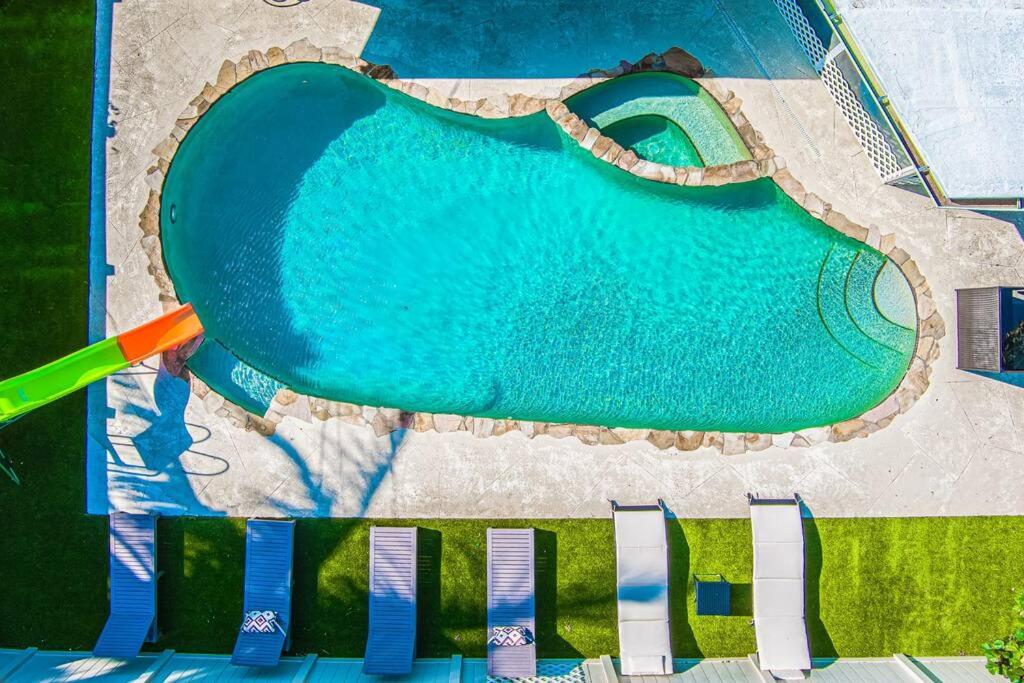 Elite House -Fun Pool - 5 Beds -Prime Beach location resort amenities ...