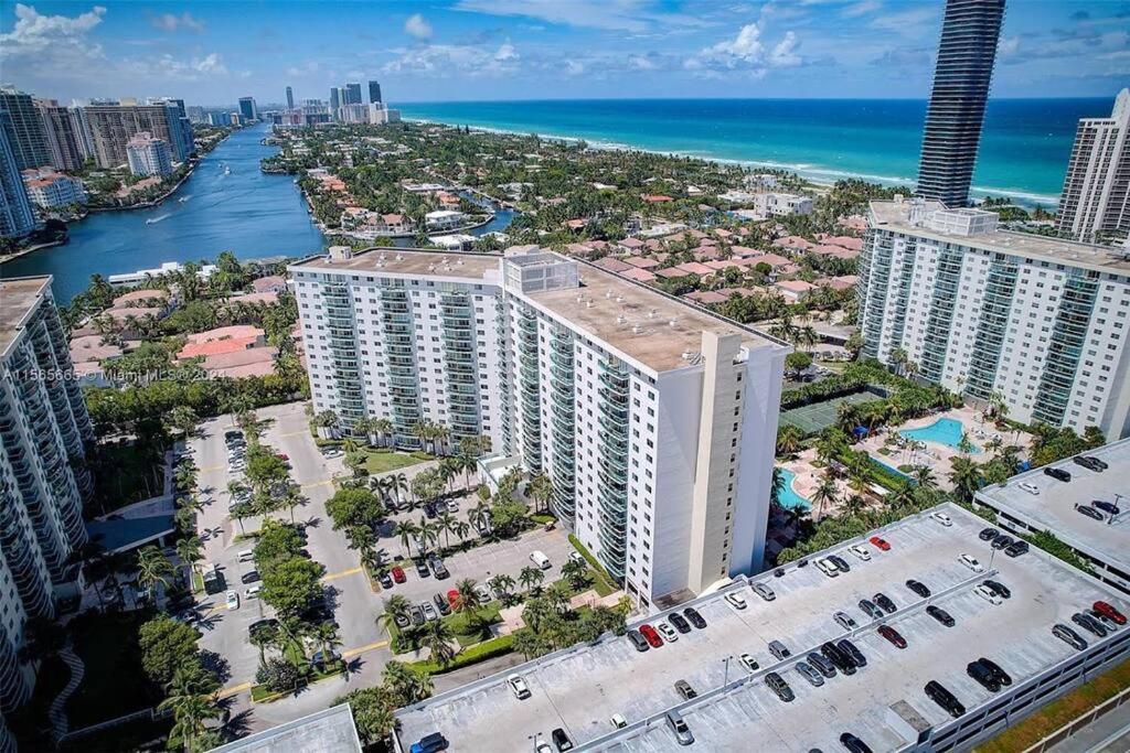 Sunny Isles Condo very close to the Beach with amenities, Sunny Isles ...