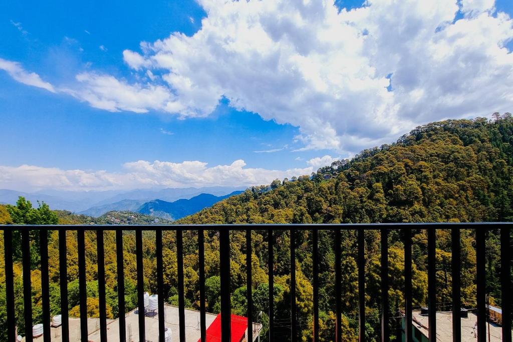 Pines & Peaks Dalhousie, Banikhet – Precios actualizados 2024