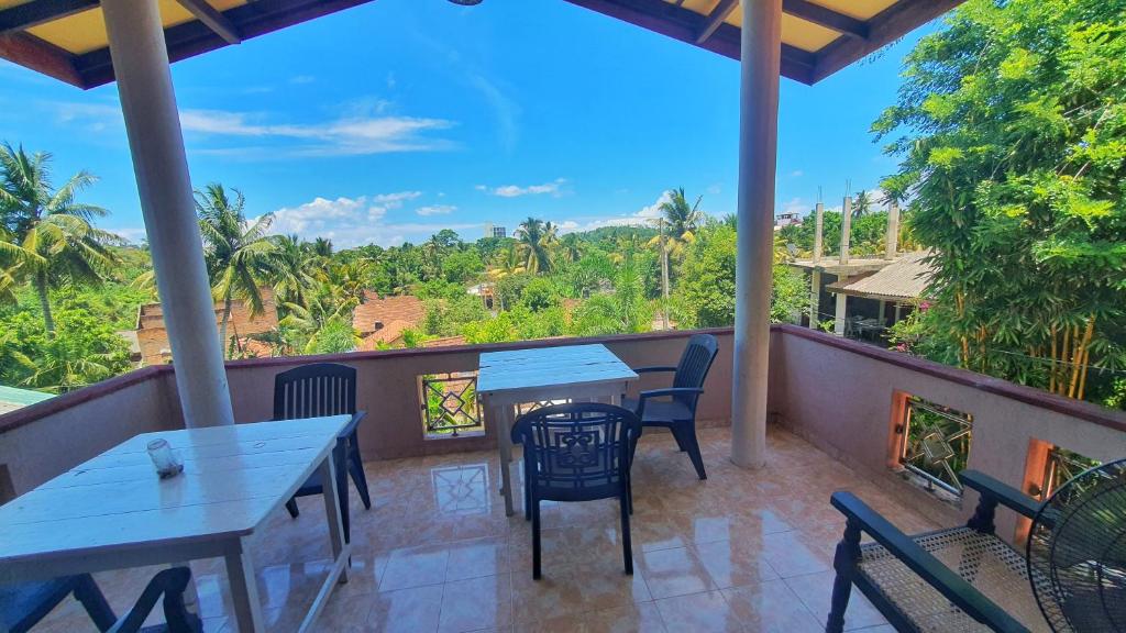 Hill house guest, Mirissa (updated prices 2025)