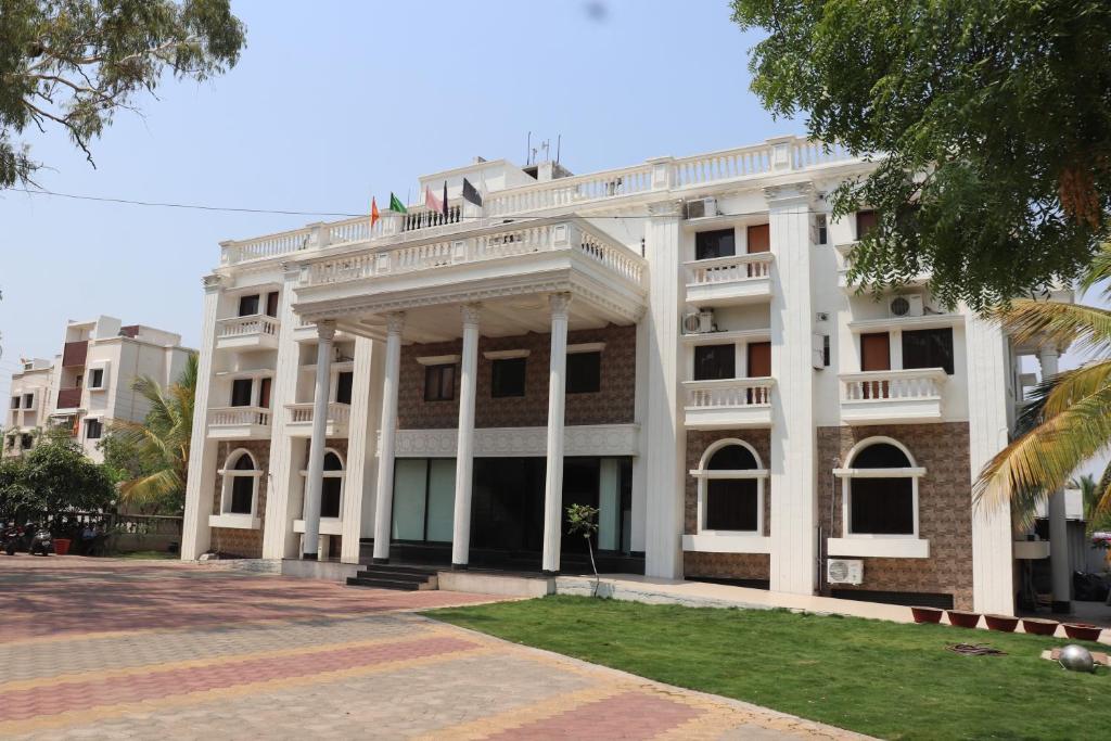 Hotel Kailas Residency (Managed by Knight Hotels & Restaurants ...