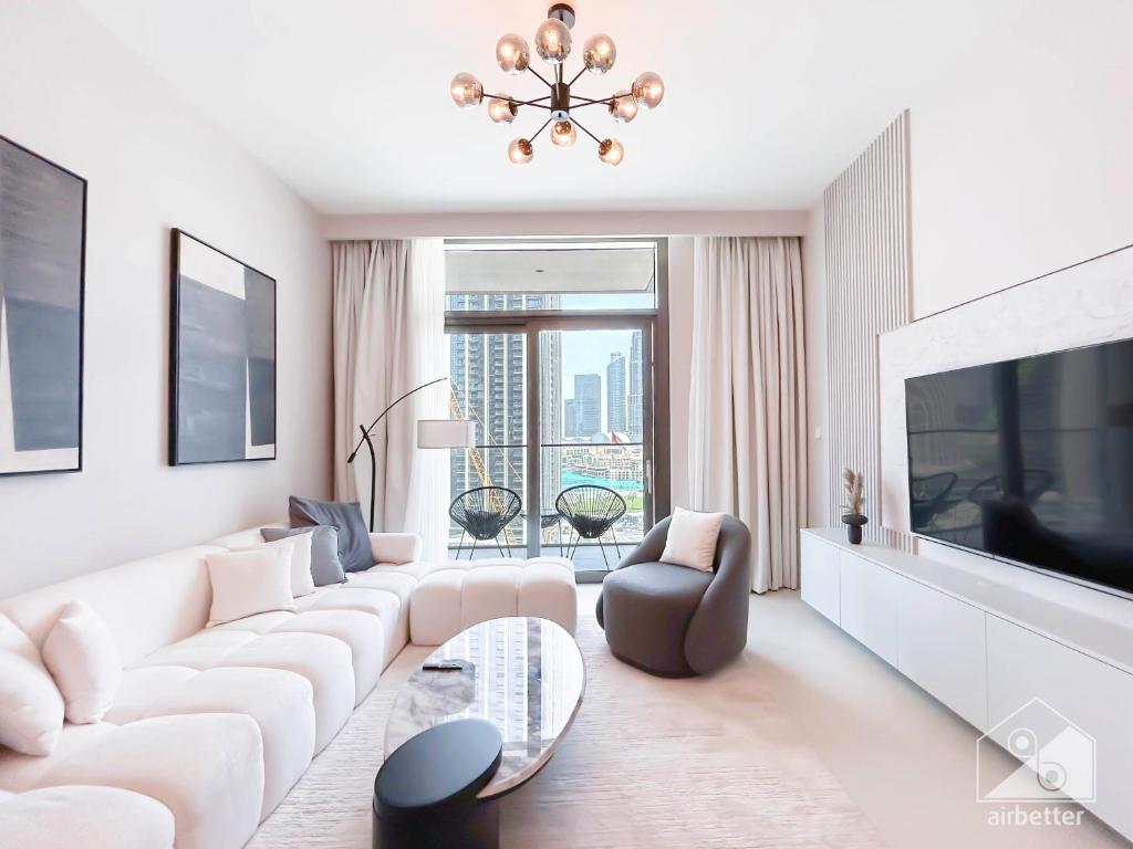 Luxury & Elegance at Burj Crown Downtown, Dubai (updated prices 2026)