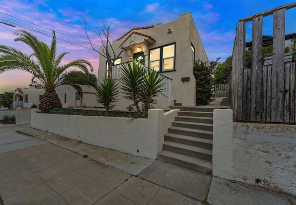 Shore Thing in San Diego., San Diego (updated prices 2025)