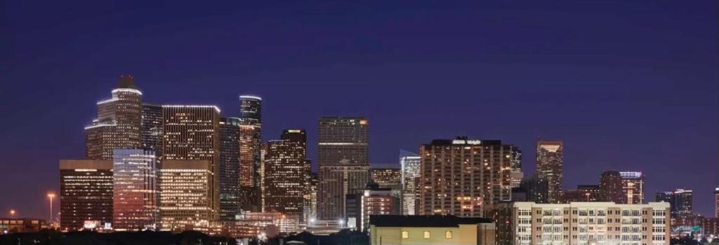 Midtown Condo with skyline view, Houston (updated prices 2026)