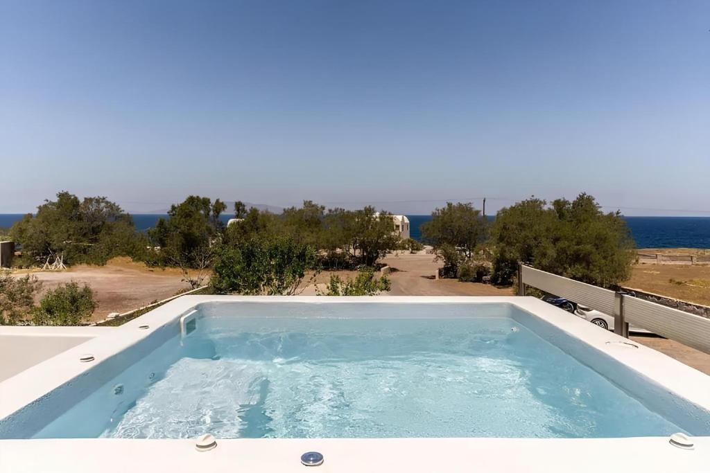 ACL'L Luxury Suites, Oia (updated prices 2026)