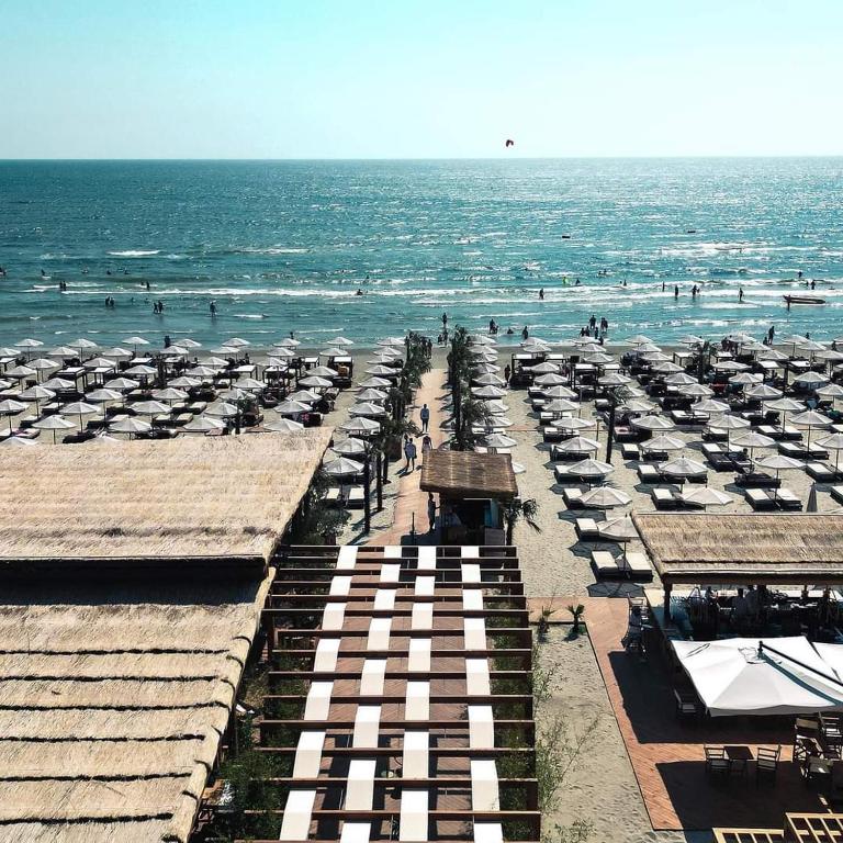 Blue Wave Luxury Apartment Mamaia Nord Azimuth Beach, Mamaia Nord ...