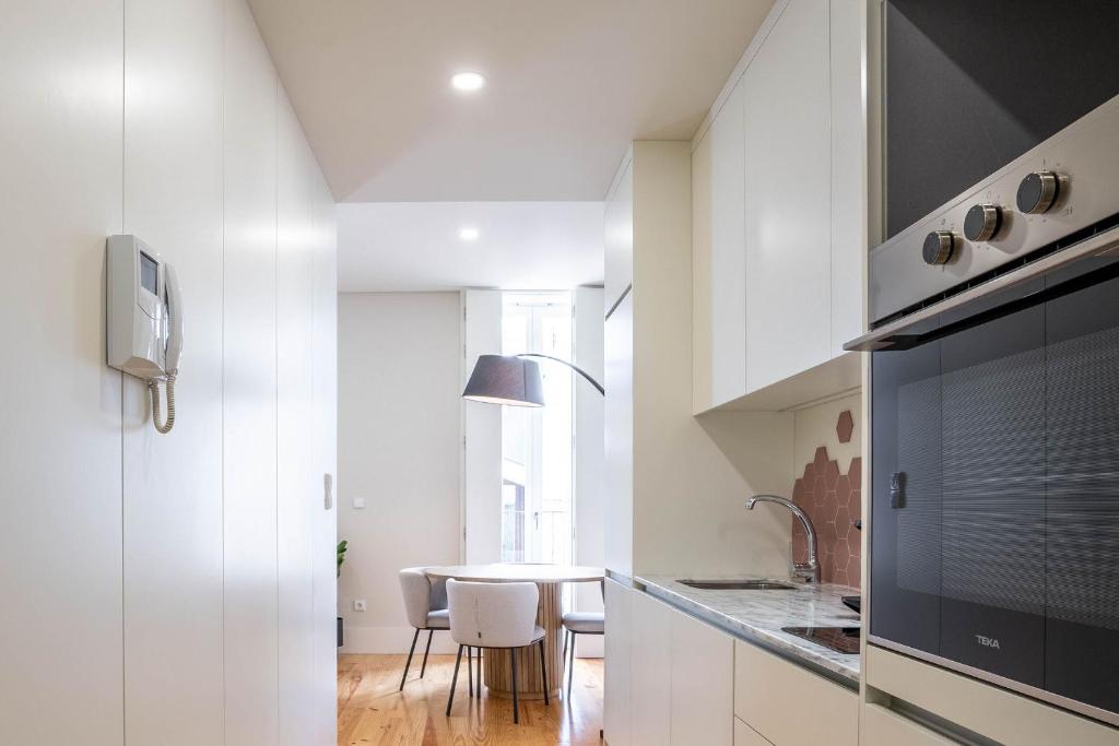 Formosa Studio with Balcony by LovelyStay, Porto (updated prices 2026)