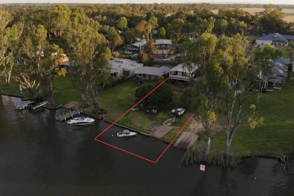Golden Mile - On the Waterfront, Bundalong (updated prices 2025)
