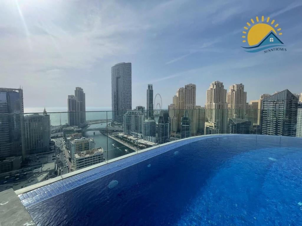 Dubai Marina Walk Gem Modern Apartments with Pool & Gym access, Steps ...