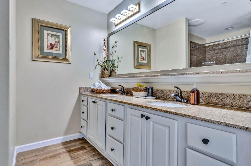 Sunshine Oasis - Orlando Lakefront Luxury, Orlando (updated prices 2025)