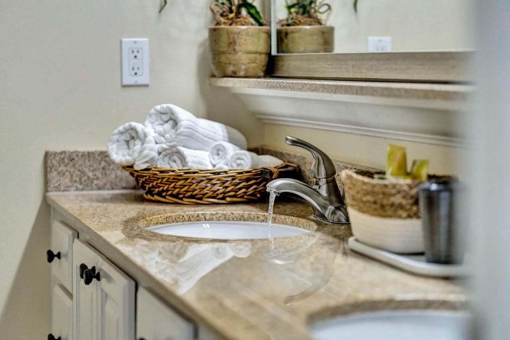 Sunshine Oasis - Orlando Lakefront Luxury, Orlando (updated prices 2025)