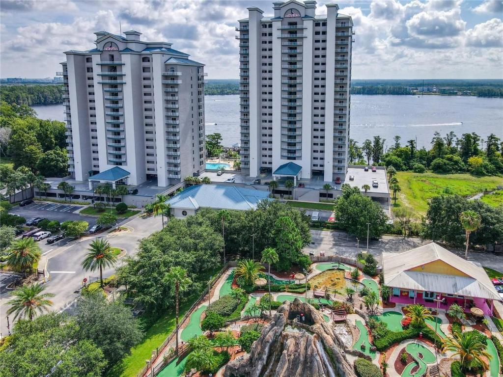 Sunshine Oasis - Orlando Lakefront Luxury, Orlando (updated prices 2025)