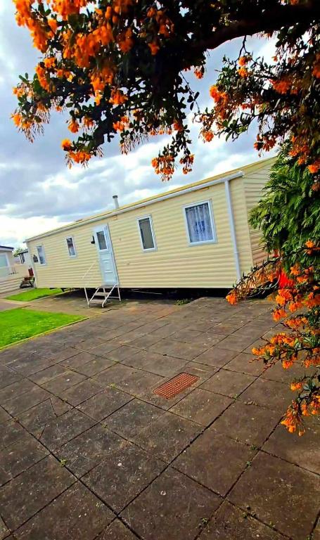 8 Berth Static Caravan, Patrington (updated prices 2025)