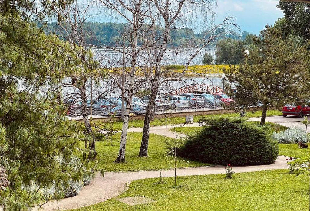 Plavi Dunav, Stari Slankamen (updated prices 2025)