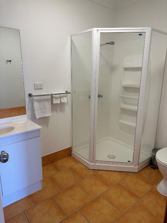 Cardwell Beachfront Motel, Cardwell (updated prices 2025)