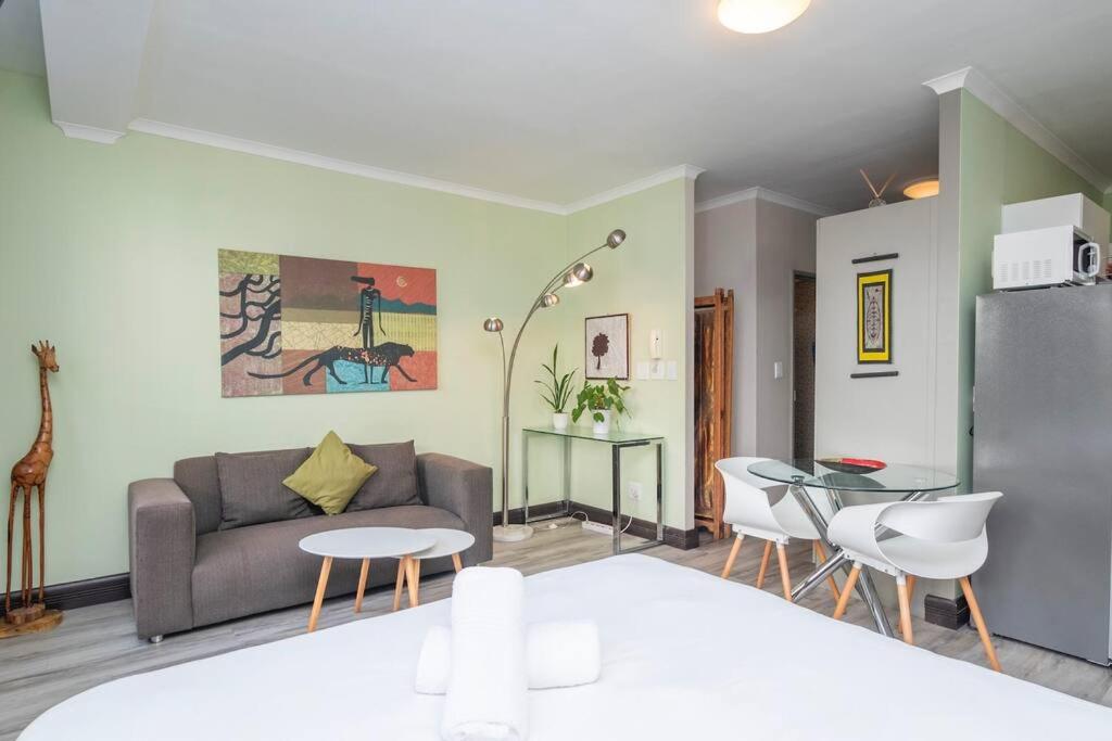 Stylish Studio in the Square, Cape Town (updated prices 2025)