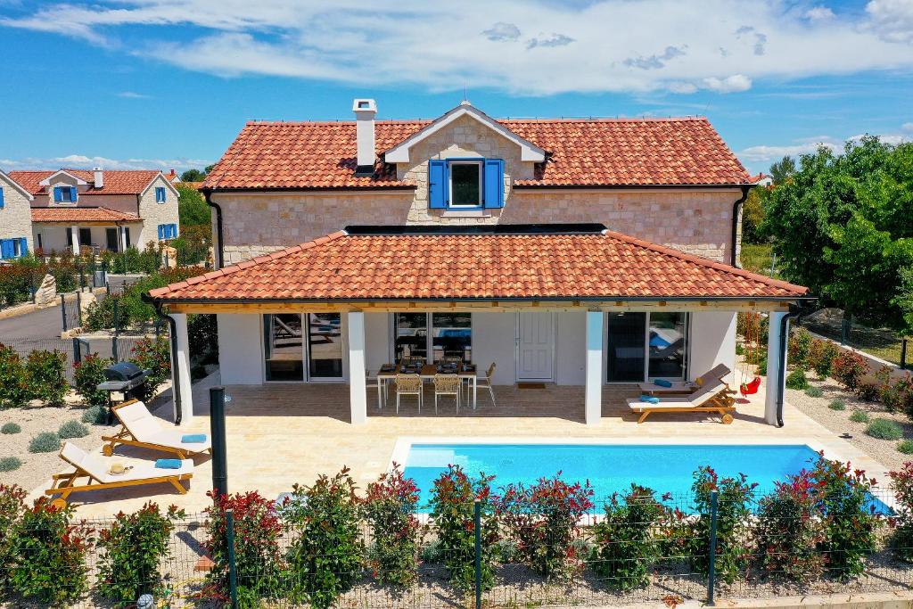 Papa's Court II Pasman Villa with pool, Pašman (updated prices 2025)