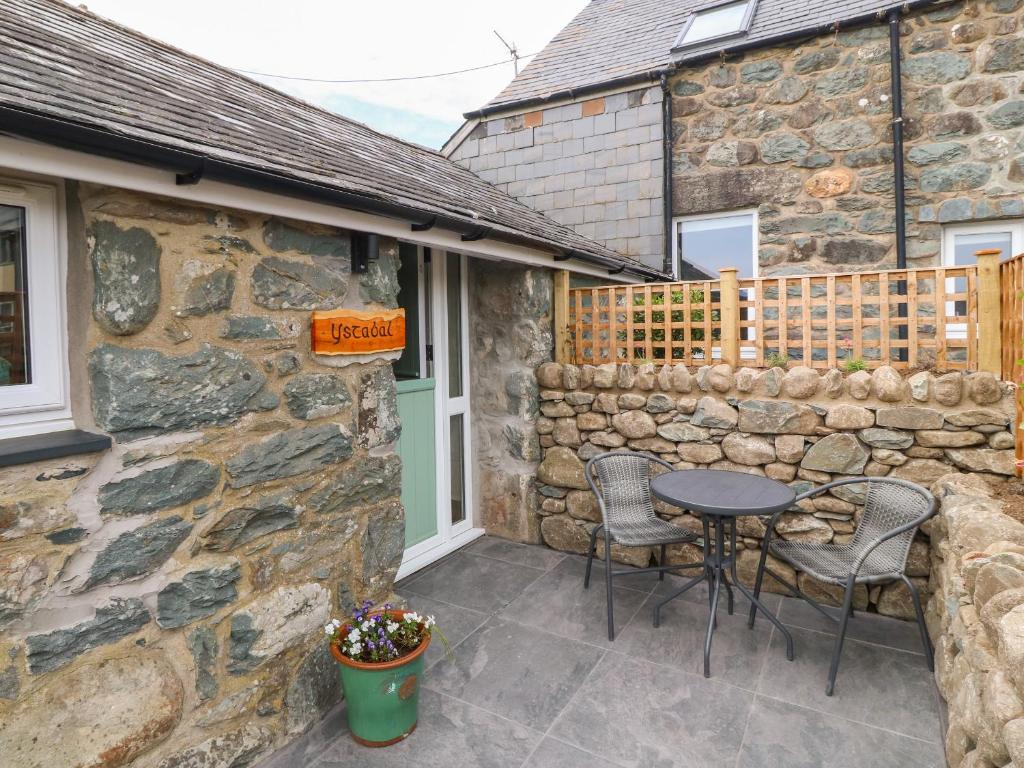 Y Stabl, Dyffryn (updated prices 2026)
