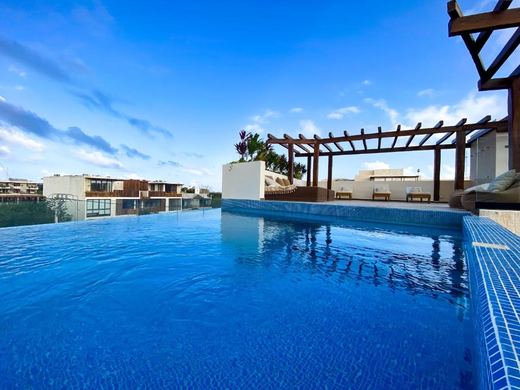 Cozy and Lovely Studio with Roof, Pools, Gym, Bar, Parking, Tulum ...