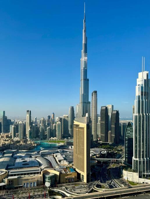 3BR Burj Khalifa View Dubai Mall Access Apt, Dubai (2025 güncel fiyatları)