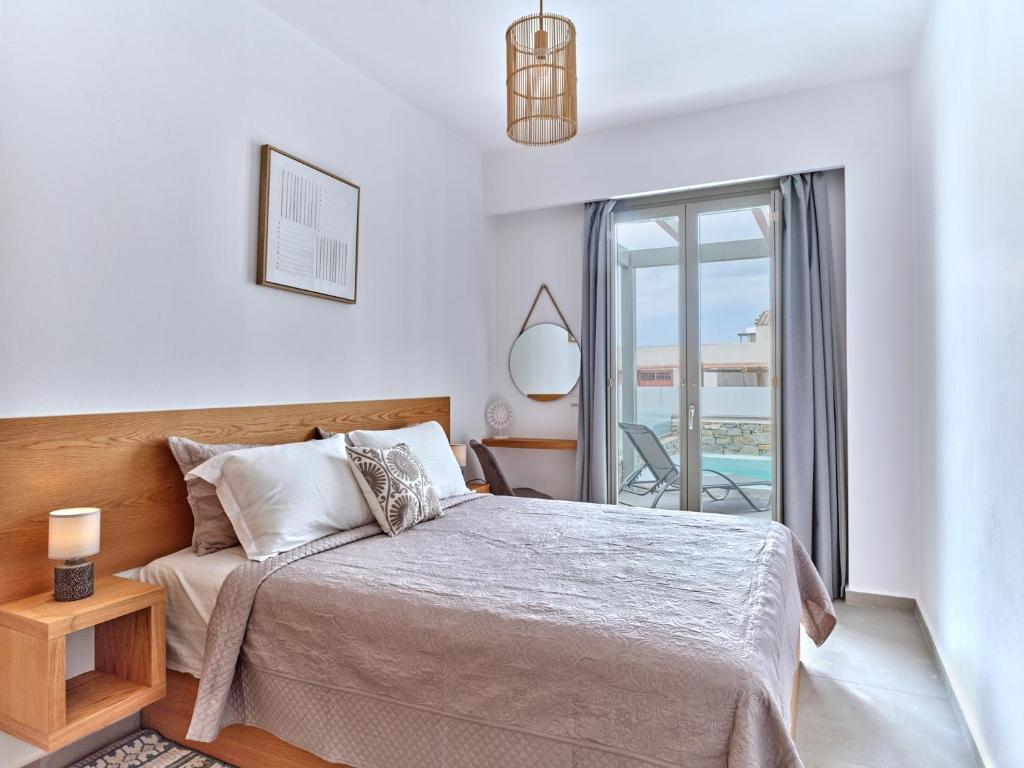 Paros Gem, Naousa (updated prices 2025)