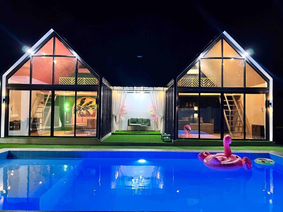 Jay Glass Cabin near Tagaytay, Amadeo (precios actualizados 2025)