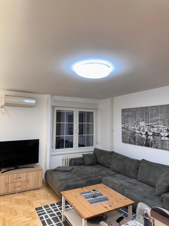 Apartment in New Belgrade Blok 30（ベオグラード）：（最新料金：2025年）