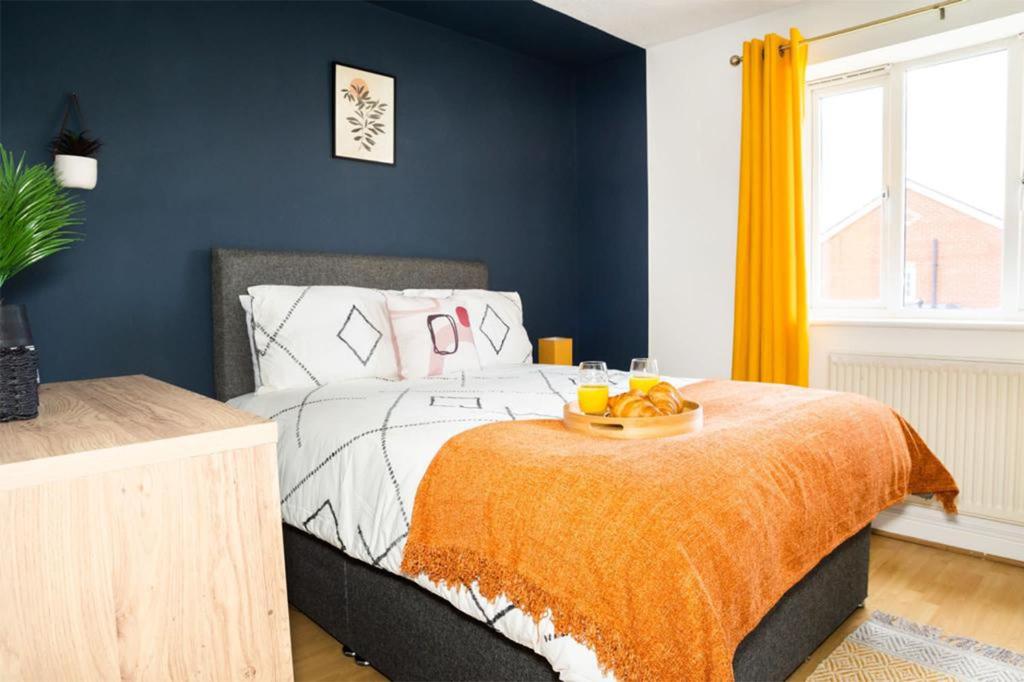 Haydock Cozy 2-Bedroom Home with Free Parking, Haydock (updated prices ...