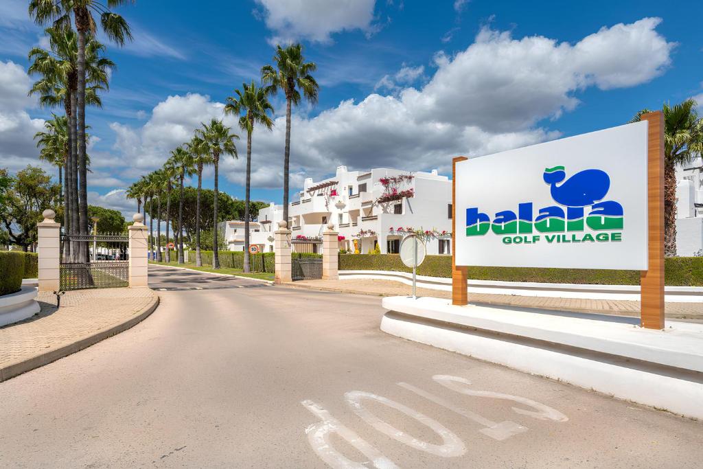 Albufeira Balaia Golf Vilage 5 With Pool by Homing, Albufeira (updated ...