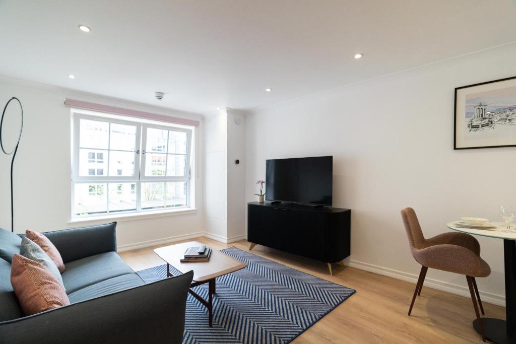 PREMIER SUITES Edinburgh Fountain Court, Edinburgh (updated prices 2025)