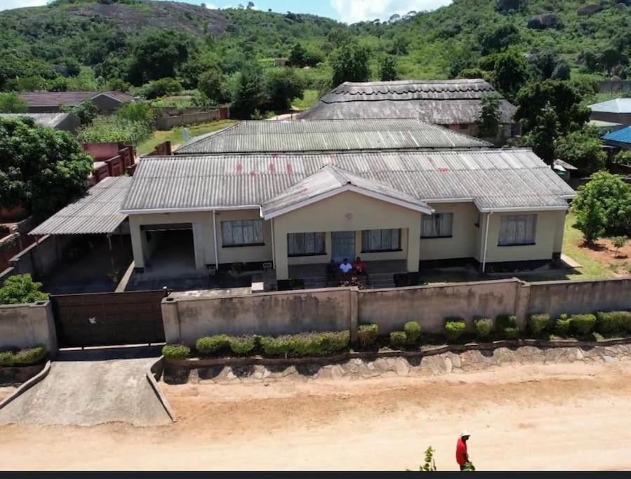 MABWE Guest House - 2km from Great Zimbabwe Ruins, Masvingo ...