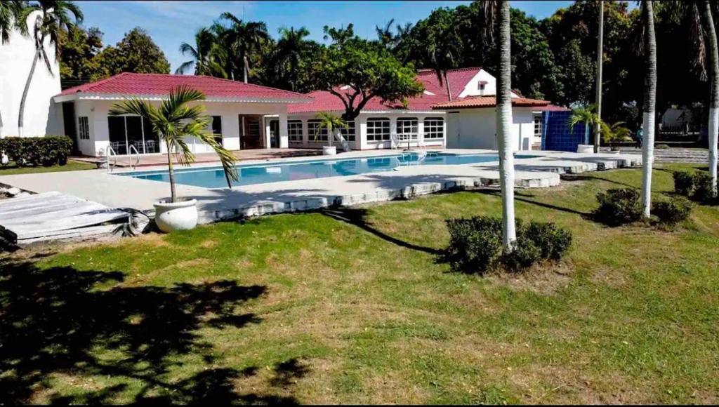 La Palmira, Espinal (updated prices 2025)