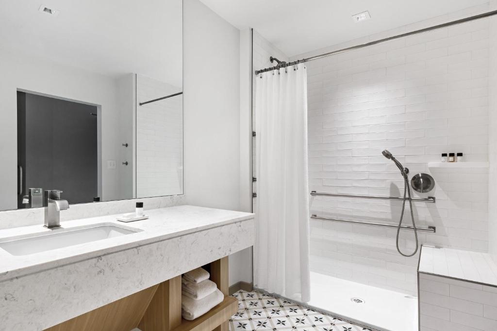 NOUN Hotel, Norman, a Tribute Portfolio Hotel, Norman (updated prices 2025)