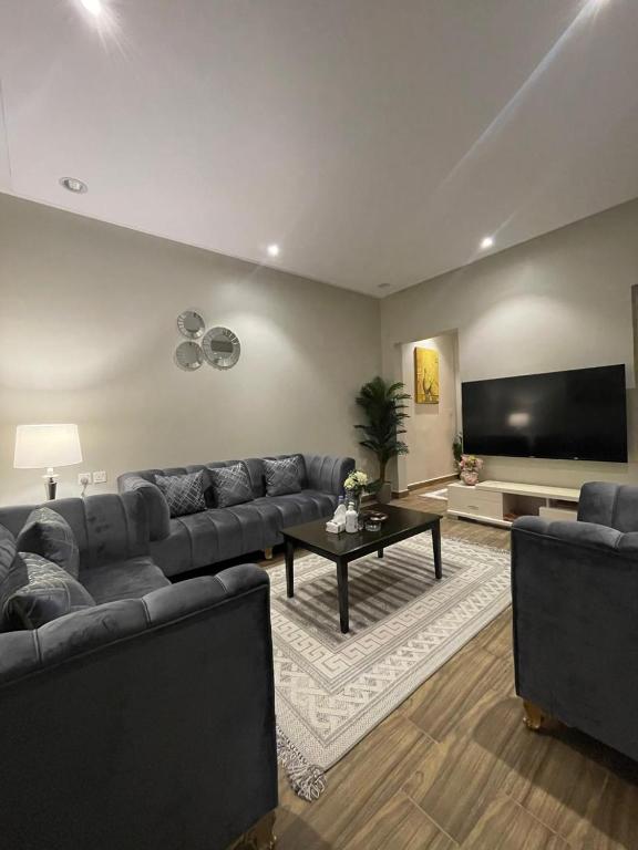 Tranquillity Meets Luxury in Ghirnatah 5, Al ‘Ayn al Bayḑāʼ (tarifs ...