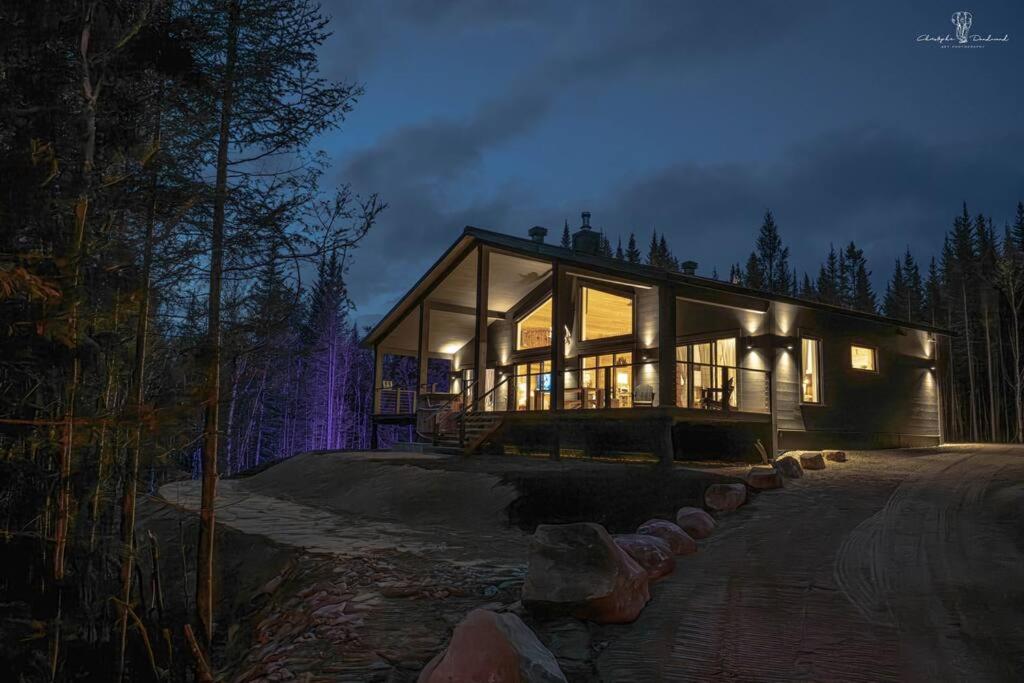 Chalet Pôle Nord - Spa Sauna et Foyer, La Malbaie (tarifs actualisés, 2025)