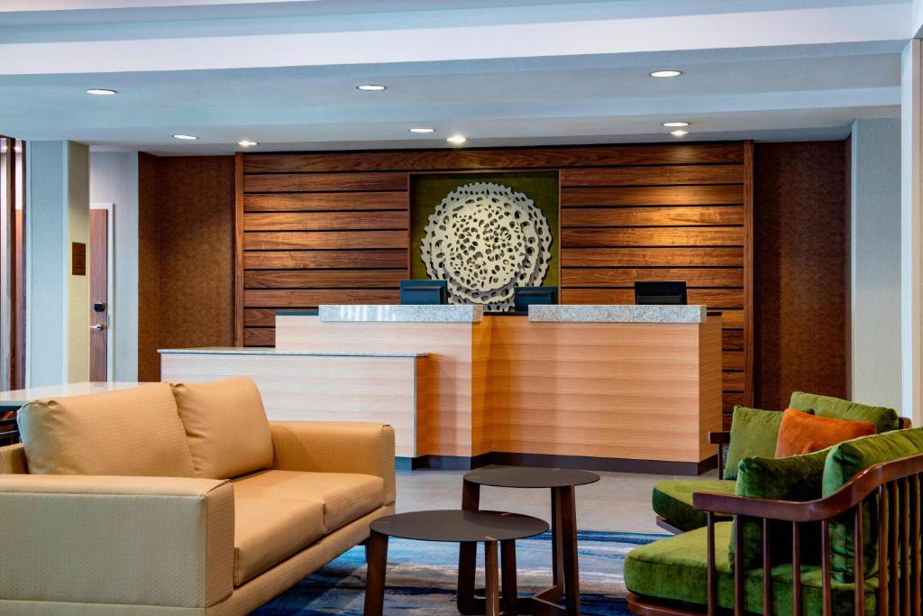 Fairfield Inn & Suites by Marriott Kelowna, Kelowna (updated prices 2025)