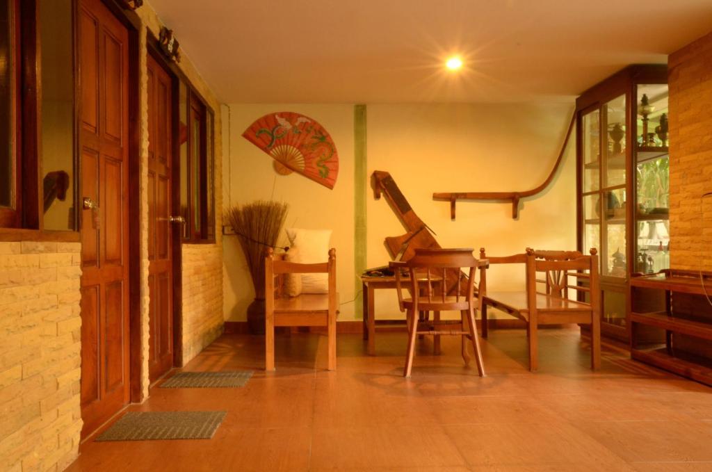 Baan Kitsada, Amphawa (updated prices 2025)