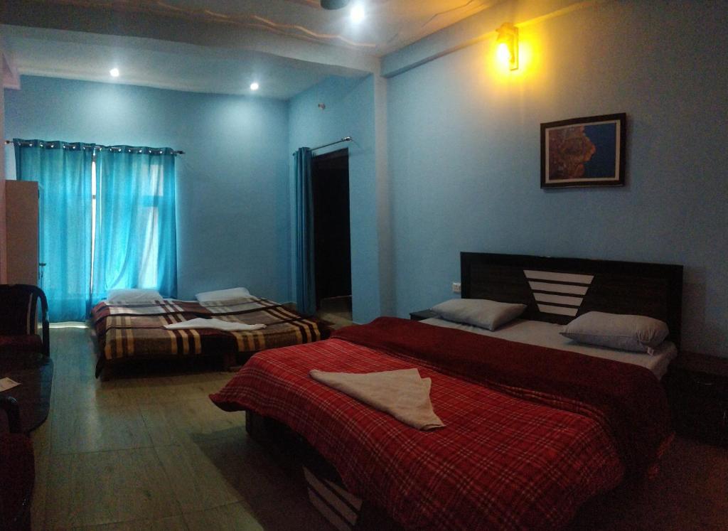 The Whyt Deluxe Homestay, Kanatal (updated prices 2024)