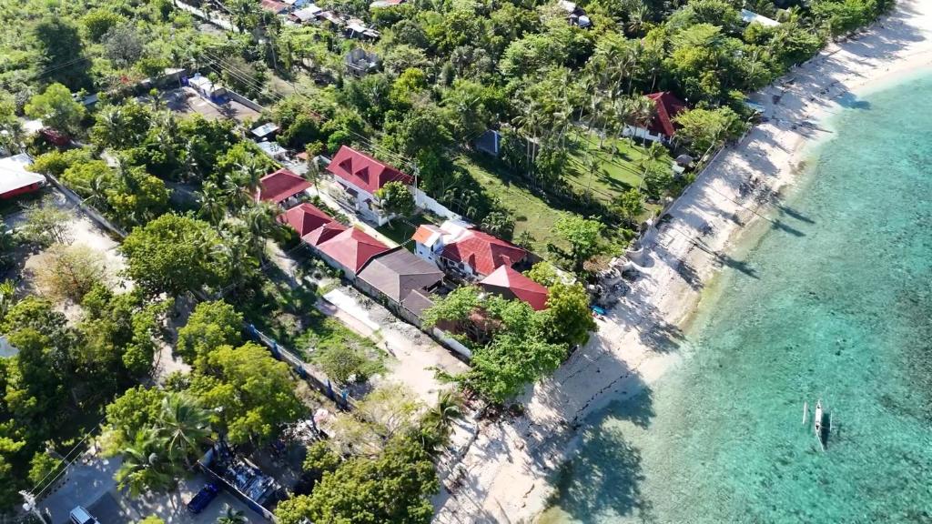Bluewaves Resort - Basdaku by Hiverooms, Moalboal (updated prices 2026)