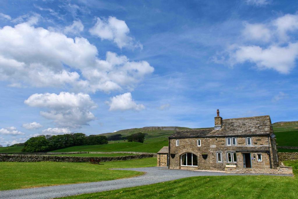 Finest Retreats - Shepherds Cottage at Mile House Farm, Hawes (updated ...
