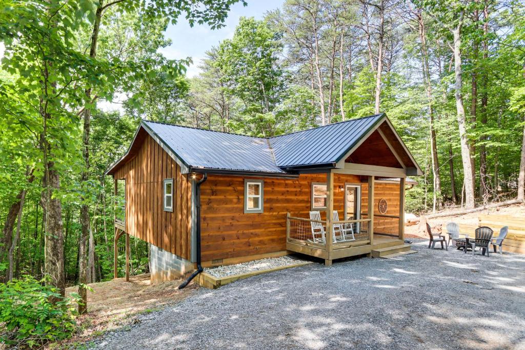Peaceful Blue Ridge Cabin, Forest View and Fireplace, Blue Ridge ...