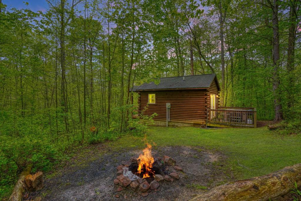 Blue Rose Cabins - Cupids Cabin, Logan (updated prices 2024)