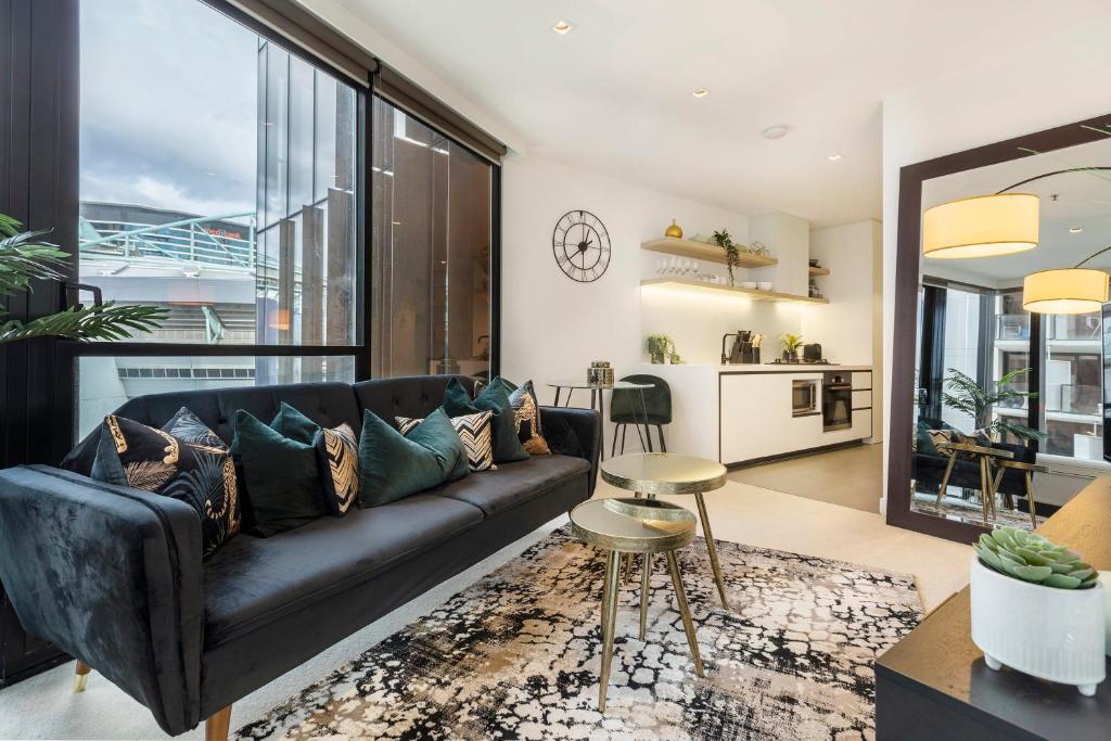 VAQUAY Soho In Docklands, Melbourne (updated prices 2024)