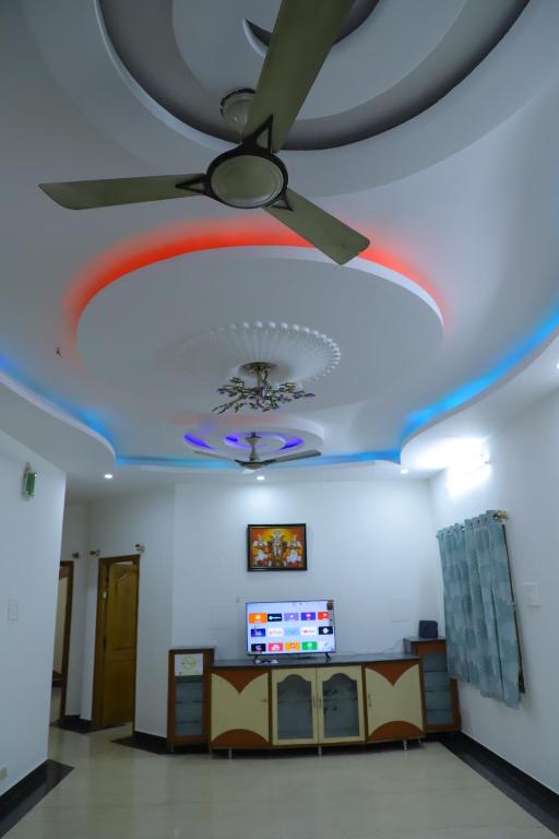 Nanda Mohan Homestay- Luxuries AC Apartment close to Alipiri Foothills ...
