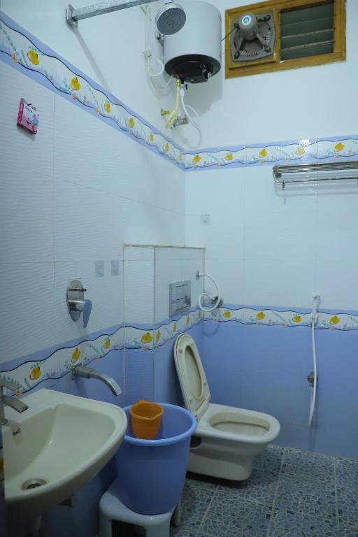 Nanda Mohan Homestay- Luxuries AC Apartment close to Alipiri Foothills ...