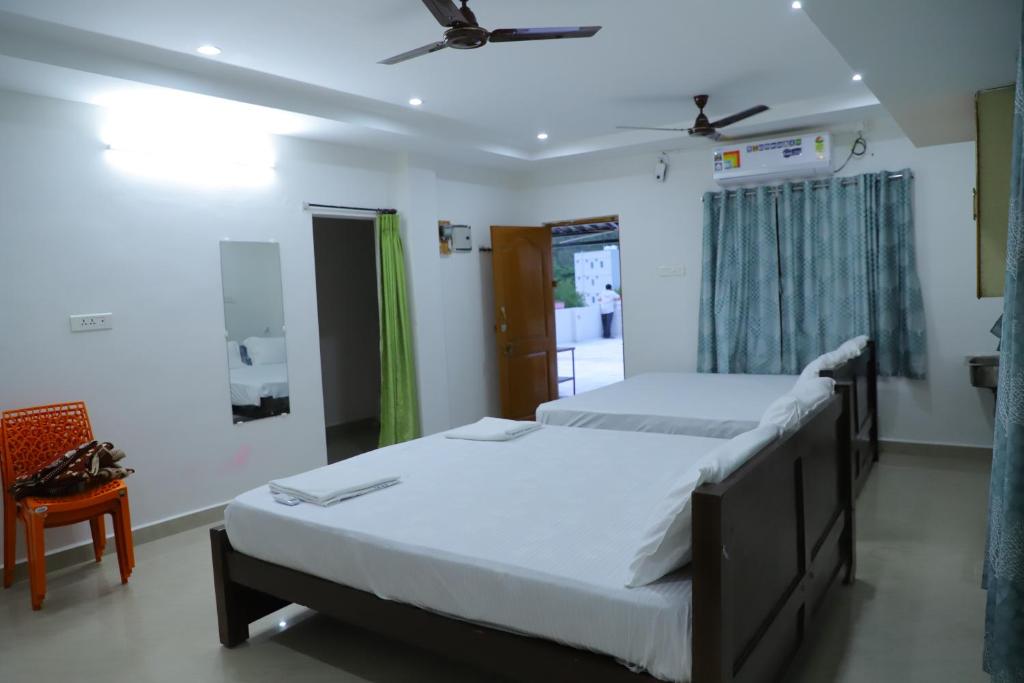 Nanda Mohan Homestay- Luxuries AC Apartment close to Alipiri Foothills ...