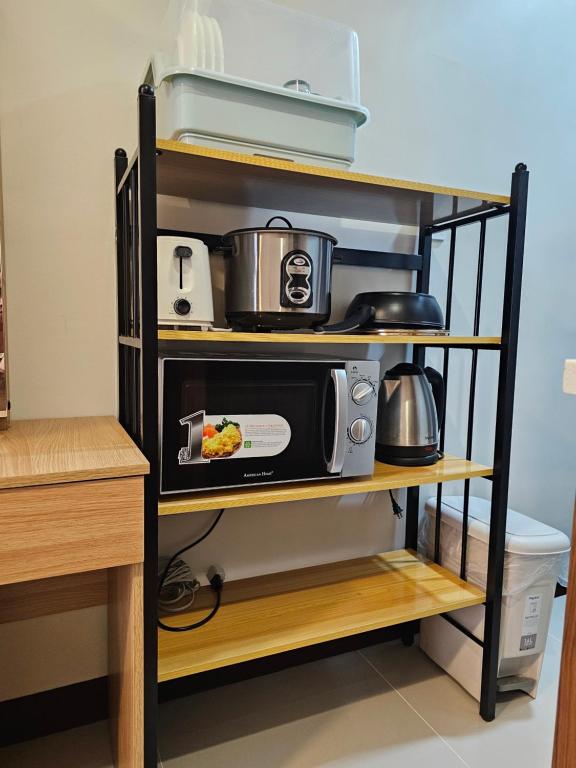 TGNL Cozy Den with Pool & 100MBPS Fiber WiFi at Saekyung Village One ...