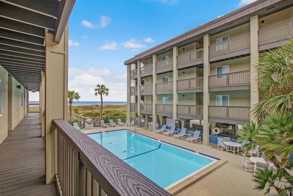 Oceanview Sand Dollar Villas Condo - Balcony - Pool, Fernandina Beach ...