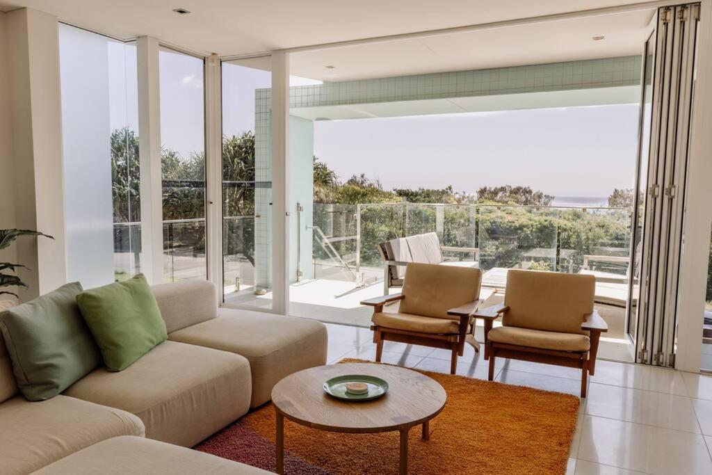 'Luka' - Ocean views Direct beach access, Yaroomba (precios ...